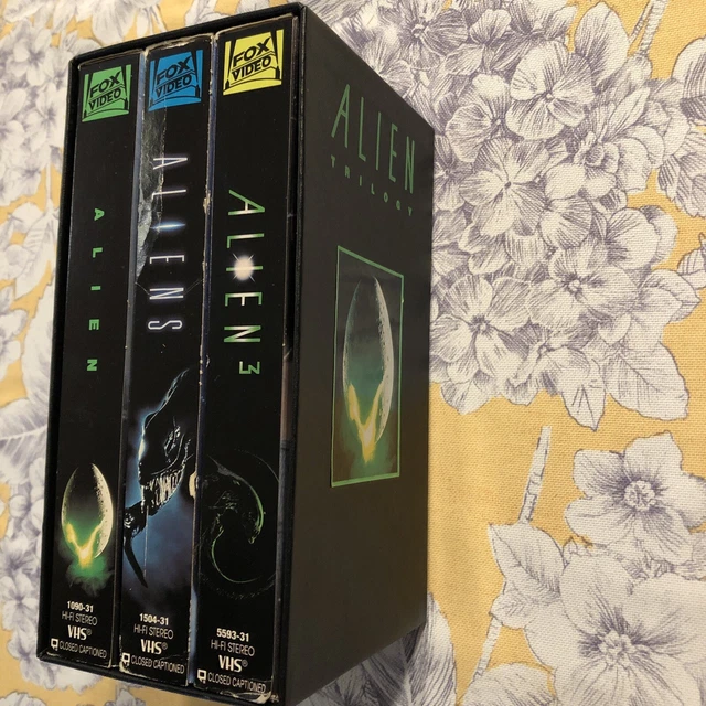 COFFRET VHS ALIEN Trilogy : Alien, Aliens, Alien 3 VHS films d'occasion ...
