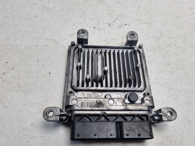 MERCEDES E-CLASS W212 Engine Control Module Ecu Om651 A6519005301 2009 ...