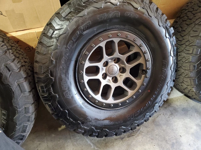 JEEP OEM WRANGLER Gladiator OEM 17" Wheels Rims 35" Tires Recon Bronze ...