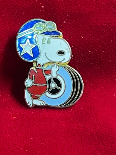 PEANUTS SNOOPY RACE Car Suit Goggles Star Helmet Tires Cloisonné Hinge ...