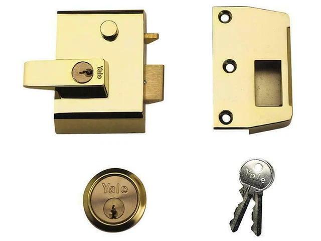 YALE LOCKS P2 Double Security Nightlatch 40Mm Backset Brasslux Finish ...