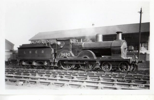 RAIL PHOTO LNER GCR 440 D7 5690 Mexborough shed Yorkshire £2.39 ...