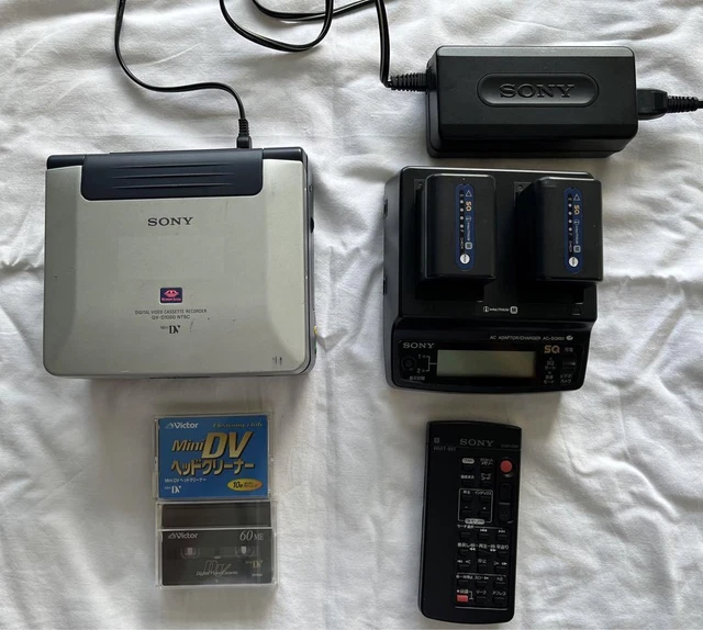 SONY GV-D1000 WORKING Video Walkman Mini DV Tape Player from Japan $555 ...