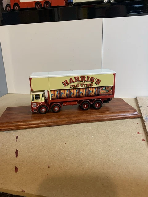 CORGI SHOWMAN’S FAIRGROUND Code3 Funfair HARRIS Waltzer Packing Lorry 1 ...