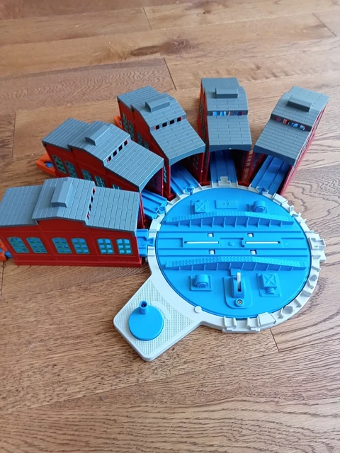 THOMAS THE TANK Engine Trackmaster Engine Sheds X 5 Turntable Switch ...