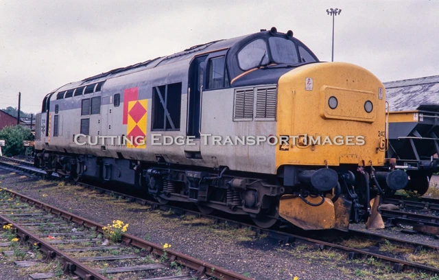 ORIGINAL RAILWAY SLIDE: Class 37 Diesel 37242 at Norwich 1991 D-1753 £3 ...