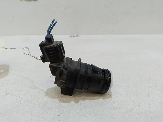 POMPE LAVE GLACE avant TOYOTA RAV4 2 PHASE 2 Diesel 8533060180 EUR 12 ...