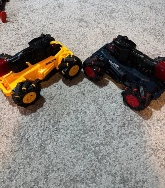 LASER BATTLE HUNTERS Remote Control Laser Tag Cars 2 Pack £16.15 ...