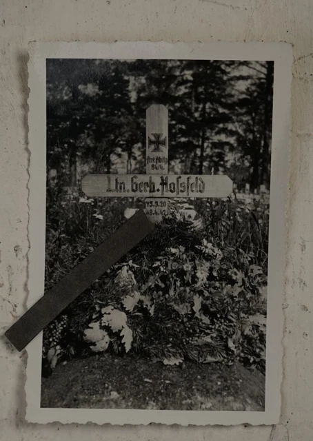 FOTO ALT WK2 Artillerie Leutnant Grab Name Friedhof Kreuz Beschrieben ...