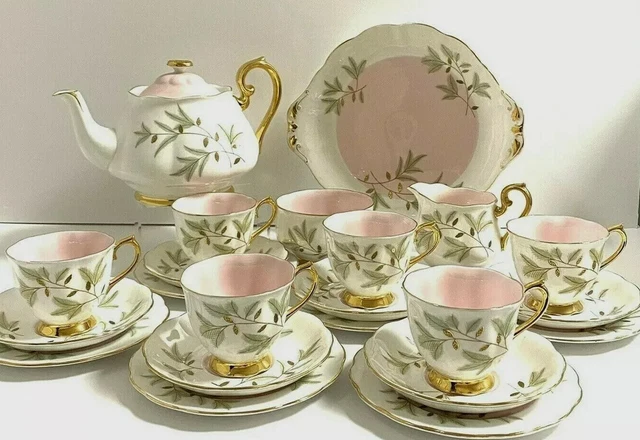 ROYAL ALBERT &BRAEMAR& Tea Set Pink Gold and White Porcelain Tea Set ...