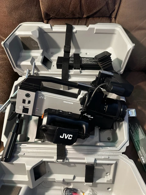 JVC GX-N80U JVC ultra low light video camera. VINTAGE!! Made in 1985 ...