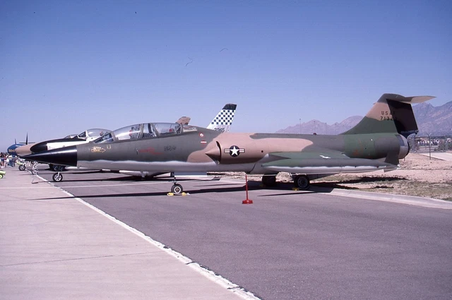 KODACHROME SLIDE 57-1323 (71323) F-104D Starfighter USAF Apr 1988 (A34 ...