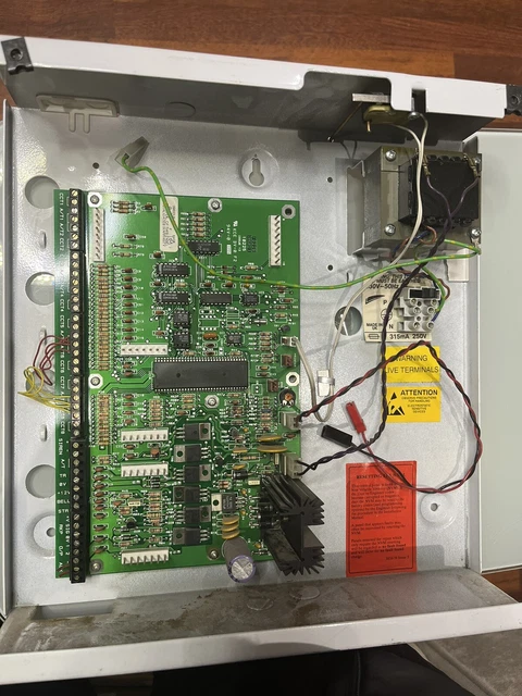 SCANTRONIC 9600 BURGLAR Alarm Control Panel. Defaulted To Factory ...