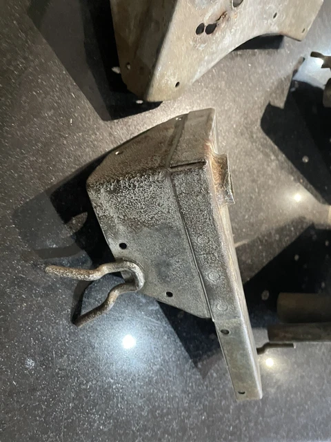 LAND ROVER SERIES 1 Galvanised Tub Corner Cappings With Tie Hook £75.00 ...