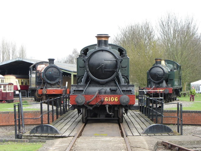 PHOTO 6X4 DIDCOT Railway Centre Tank engine trio: on the turntable we ...