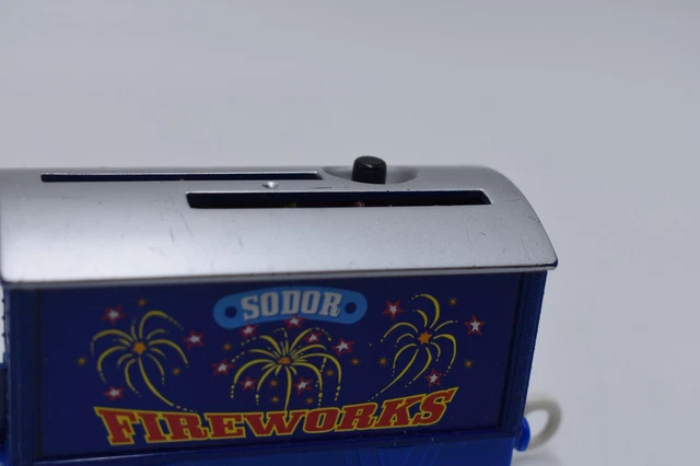 THOMAS & FRIENDS 2008 SODOR FIREWORKS CAR Trackmaster Sounds and Lights ...