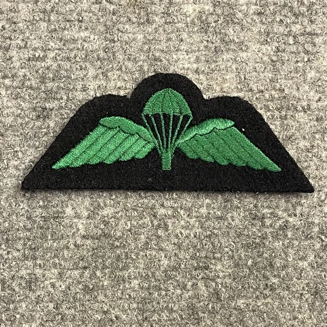 SURPLUS ROYAL IRISH Ranger Regiment Parachutist Qualification Wings ...