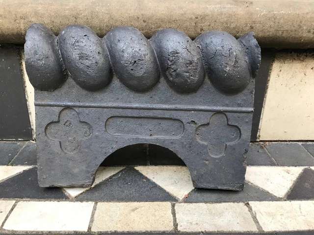 VICTORIAN STAFFORDSHIRE DARK Blue Rope Garden Edgings Tiles London £10. ...