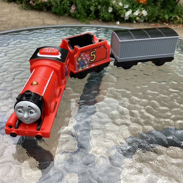 JAMES INTERACTIVE TALKING Trackmaster Motorized Battery Train Thomas ...