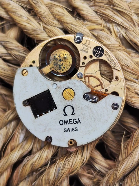 OMEGA QUARTZ CAL.1330 Vintage Swiss Watch Movement For Parts £81.17 ...