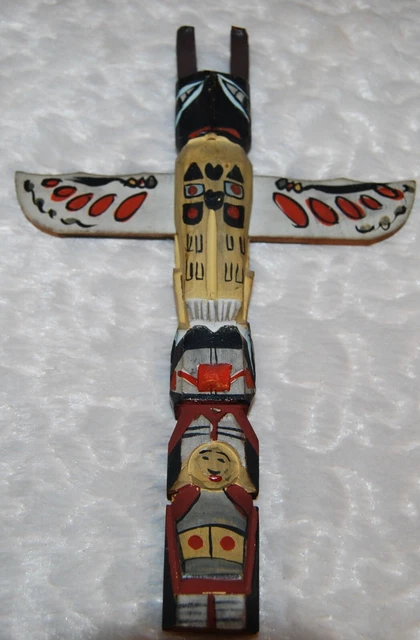 VINTAGE NWC NATIVE American Carved & Painted 9"-Winged Totem Pole $32. ...