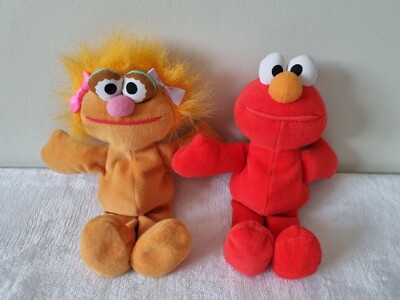 TYCO JIM HENSON Sesame Street Zoe & Elmo Muppet TV Show Beanie Plush ...