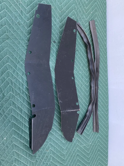 TRIUMPH TR6 BODY Front Fender Inner Baffle Plate Splash Mud Guard Pair ...