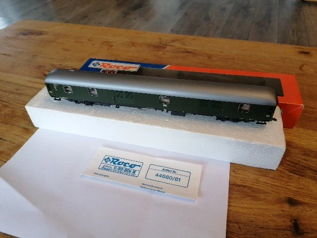 ROCO 44681/44680 DB Eilzugwagen Gepäckwagen grün, H0, Wie Neu, Mehrere ...