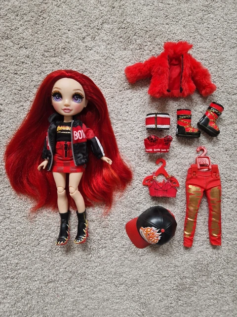 RAINBOW HIGH RUBY Anderson Doll Series 1 & Winter Break Outfit £16.00 ...