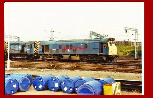 PHOTO CLASS 25 Loco No 25231 And 08470 £1.65 - PicClick UK