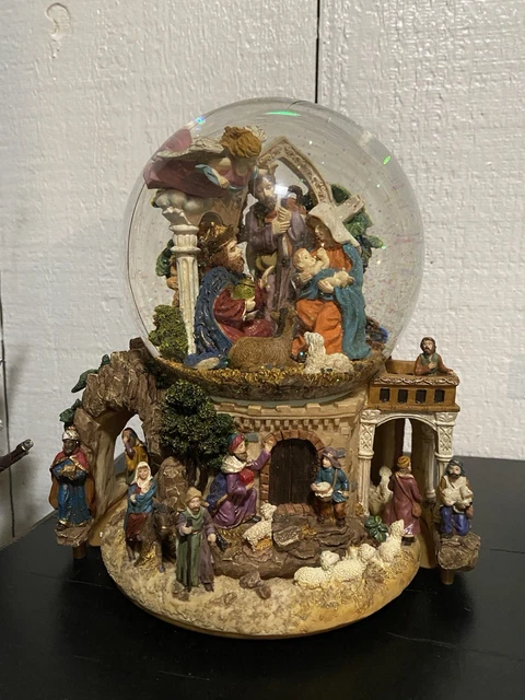 KIRKLAND SIGNATURE MUSICAL Nativity WaterGlobe Revolving Christmas Snow ...