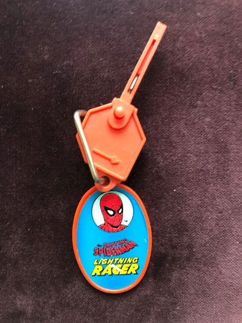 70S SPIDER-MAN LIGHTNING Racer Car Control Key and Keyring Vintage ...