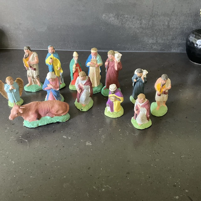 13 ANCIENS SANTONS de crèche hauteur du plus grand 9 cm bon état EUR 15 ...