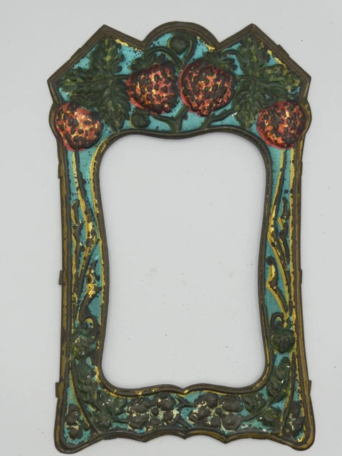 ANTIQUE VICTORIAN ERA pressed metal frame only, 13x8 cm $20.00 ...