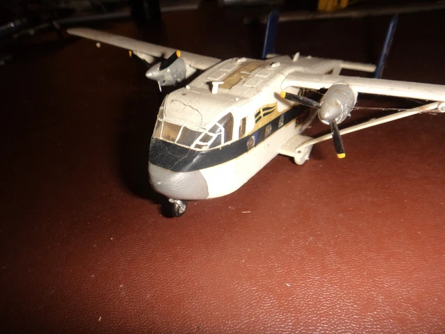 AIRFIX (?) 1/72 scale model aircraft Short Skyvan spares repairs £5.00 ...