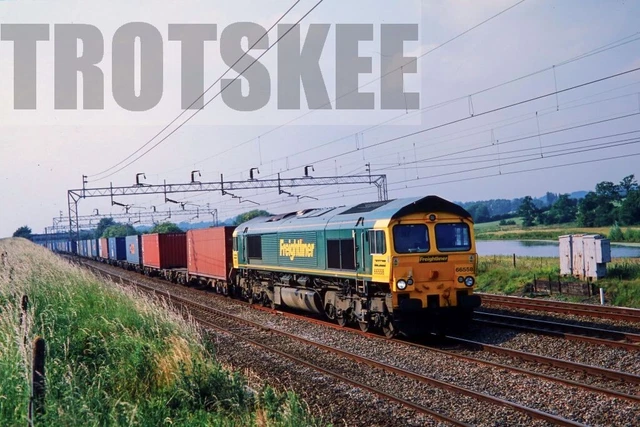 35MM SLIDE FREIGHTLINER Railway Diesel Loco Class 66 66558 2003 ...