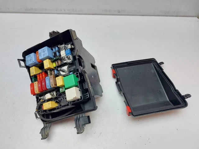 CITROEN C4 GRAND Picasso Mk2 1.6 Hdi Diesel Fuse Relay Box 2014 ...