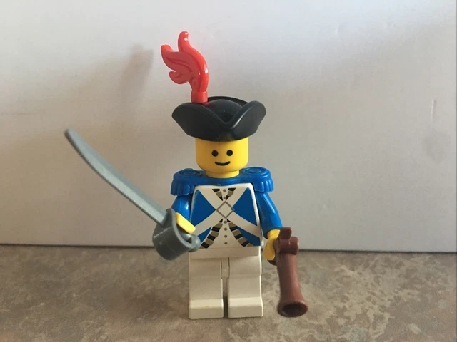 LEGO MINIFIGURE IMPERIAL SOLDIER Musket SWORD Hat W/ III Feather Plume ...