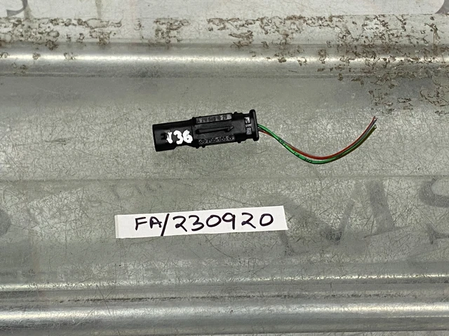 GENUINE MERCEDES BENZ Engine Wiring Loom Harness Plug Connector ...