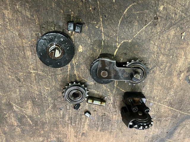 KAWASAKI KZ650/Z650/Z650 C3/Z650SR Cam Chain Rollers Complete Set Ref ...