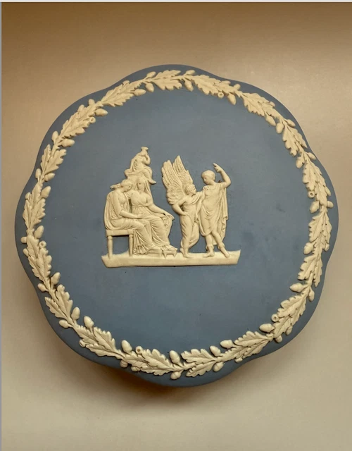 VINTAGE WEDGWOOD BLUE Jasperware Trinket Box with Decorative Round Lid ...