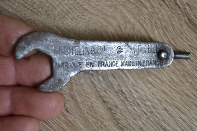 ANCIENNE CLÉ MICHELIN Vedelet de 18 / démonte obus EUR 10,80 - PicClick FR