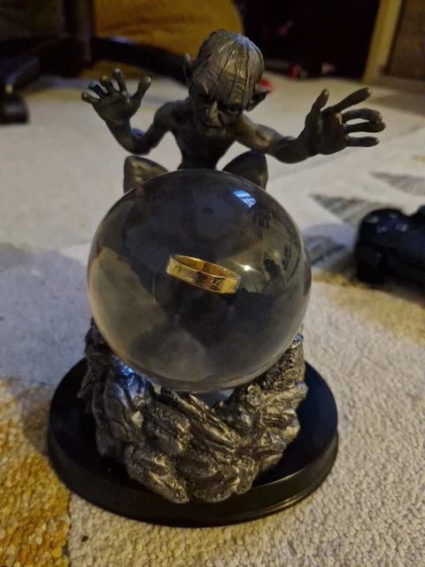 THE LORD OF the Rings “My Precious” The Noble Collection - Gollum & The ...