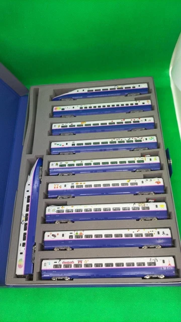 KATO TOHOKU SHINKANSEN E2 Series Local SUICA Penguin Train 10-Car Set ...