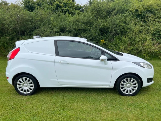FORD FIESTA VAN 1.5 TDCi White Manual Diesel 2016 £1,999.00 - PicClick UK