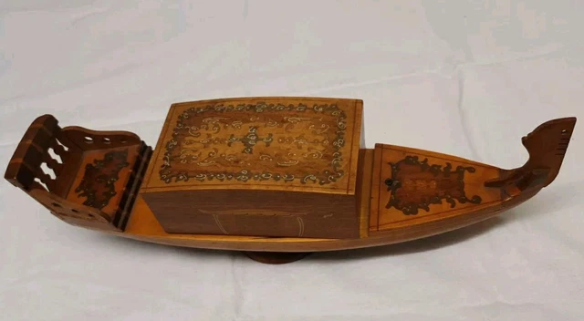 VENETIAN GONDOLA MUSICAL Rotating Boat Shaped Wood Cigarette Dispenser ...