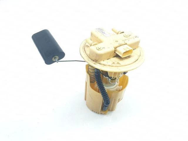 172026119R POMPE À essence pour DACIA SANDERO 1.5 DCI D FAP (75 CV) 2012 2137914 EUR 117,00 ...