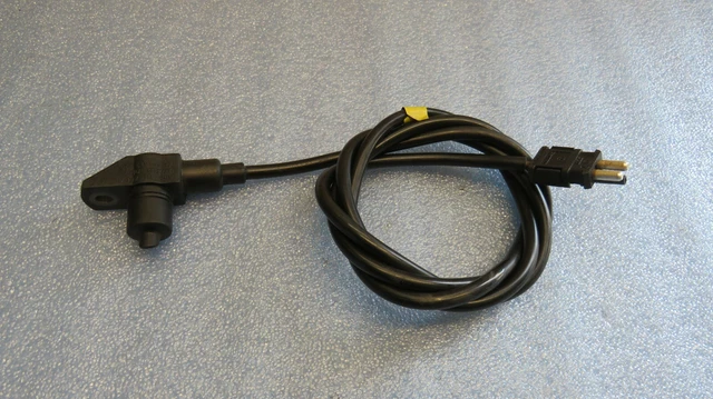 MERCEDES BENZ W124 - crankshaft sensor / Crankshaft position sensor ...