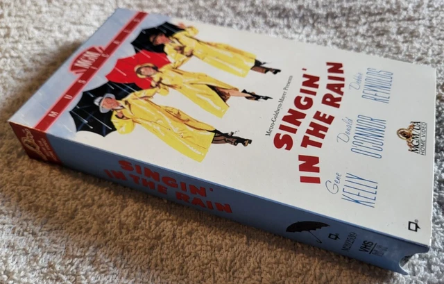 SINGIN' IN THE Rain VHS Gene Kelly Debbie Reynolds MGM Musicals $16.63 ...
