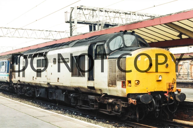 UK DIESEL TRAIN Railway Photograph Of Class 37 37417 Loco. Rm37-1258 £1 ...